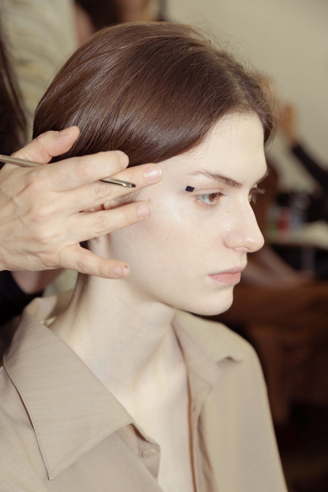 Cómo Aplicar Correctamente El Contorno De Ojos Paso A Paso