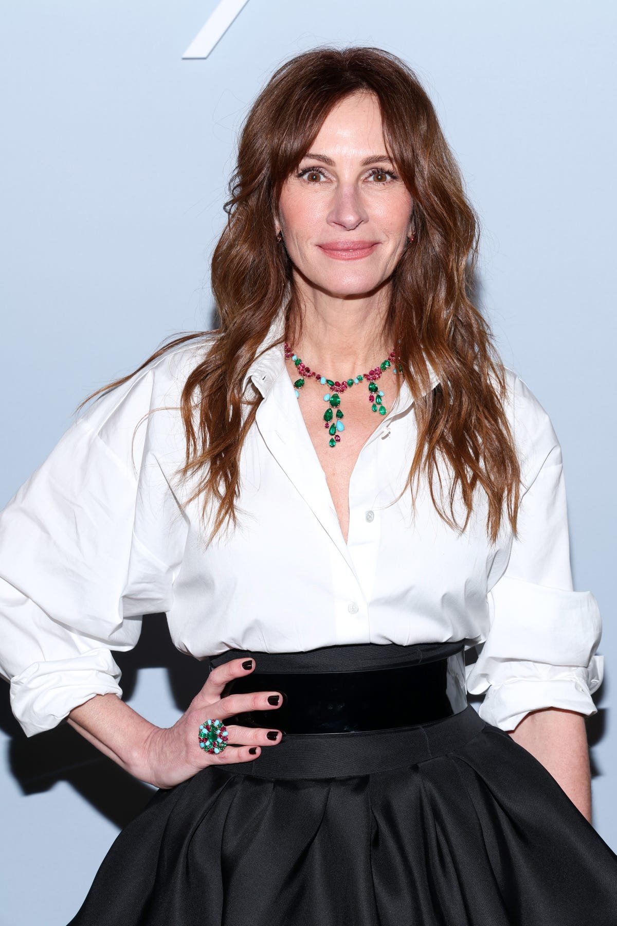 Julia Roberts Debuts The Most Shaggy And Textured Curly Hairstyle