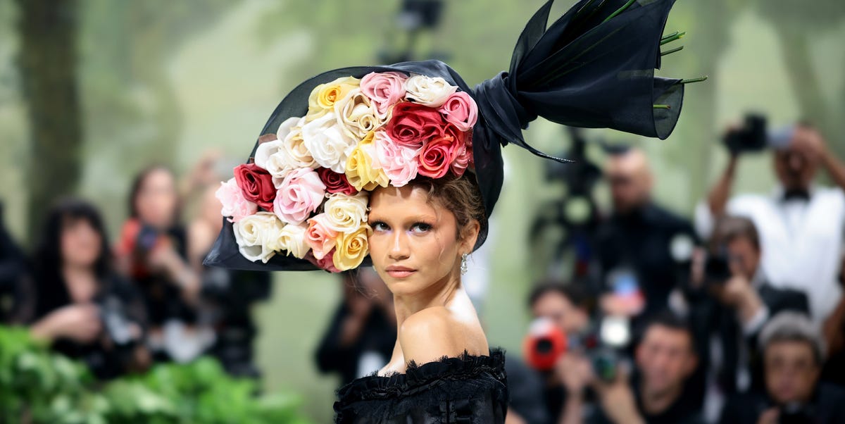 Zendaya Wore a Surprise Second Outfit to the 2024 Met Gala—and It's ... Zendaya Wore a Surprise Second Outfit to the 2024 Met Gala—and It's ...