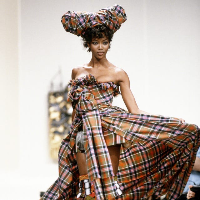 Naomi Campbell's Runway Evolution - Naomi Campbell '90s Runway Photos Naomi Campbell's Runway Evolution - Naomi Campbell '90s Runway Photos