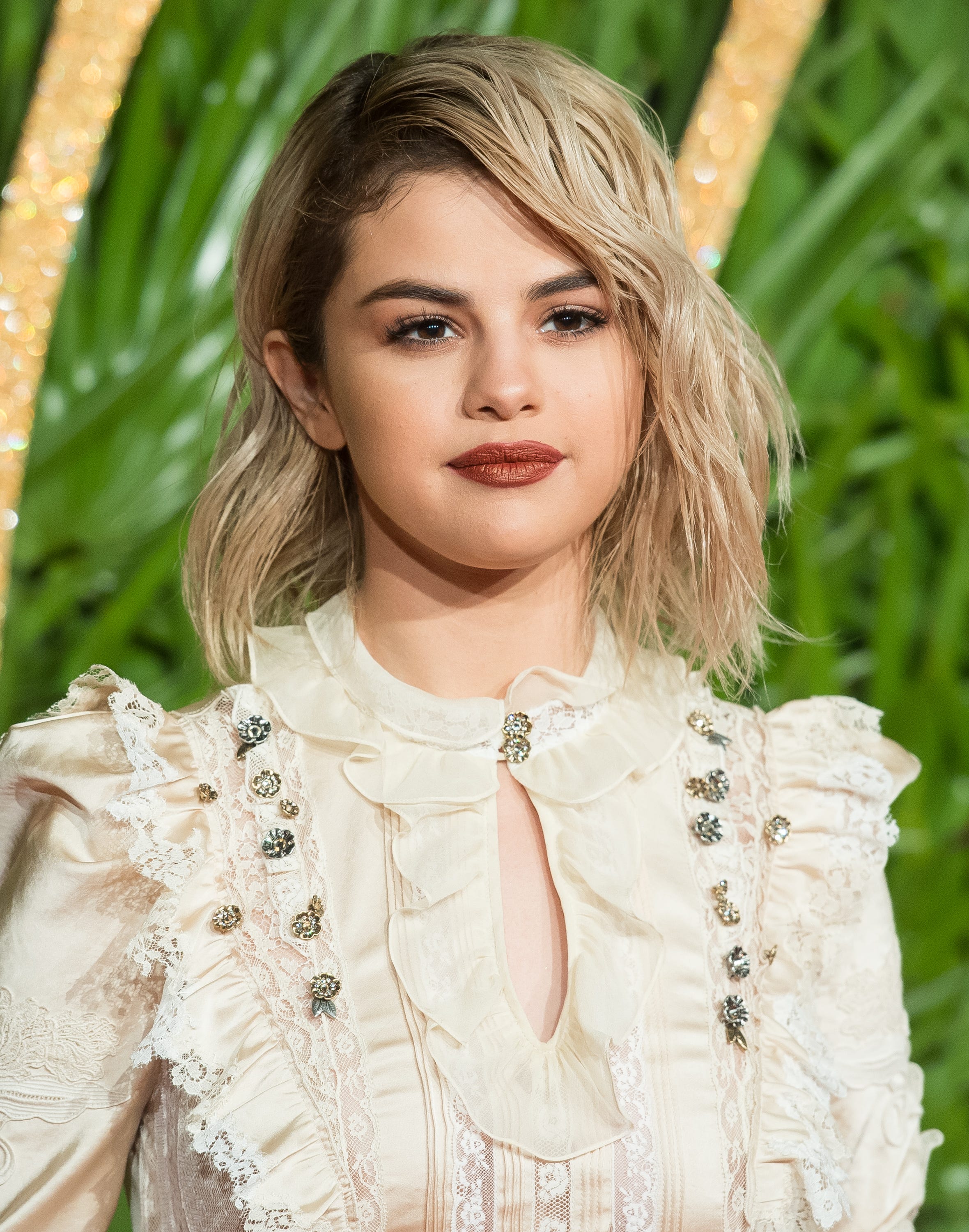 26 Bleach Blonde Hair Ideas Best Bleach Blonde Hairstyles