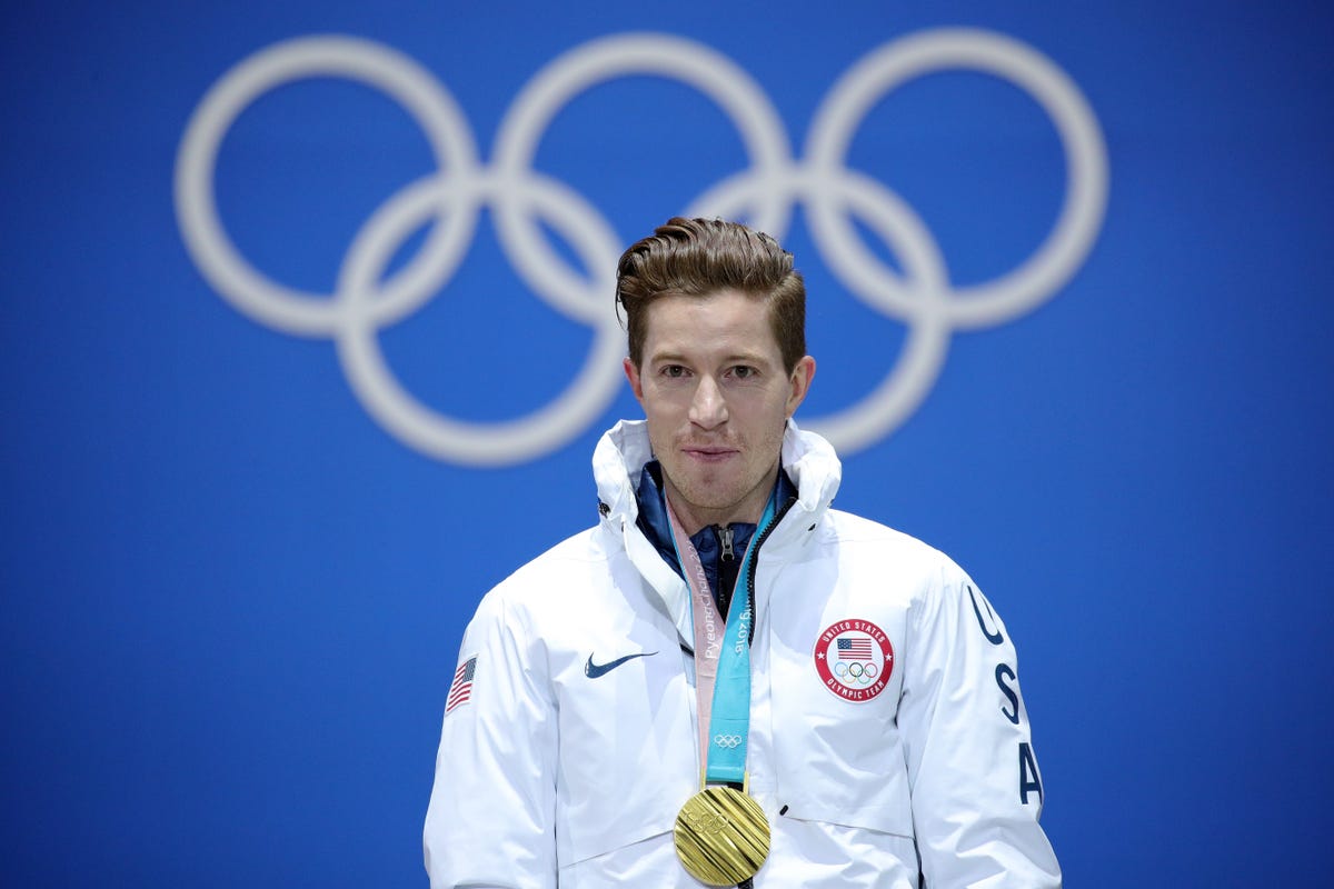 Shaun White Apologizes For Calling Harassment Allegations Gossip Shaun White Medal Shaun