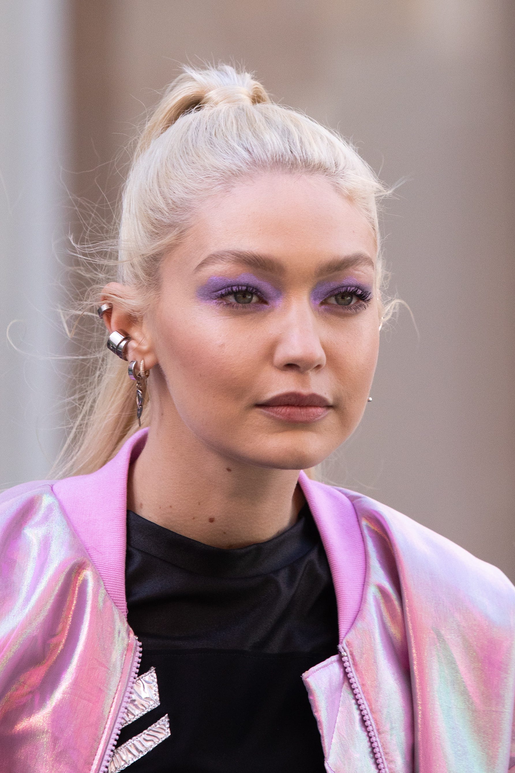 Gigi Hadid Just Rocked Xxl Milky Mermaid Waves In Her Underwear