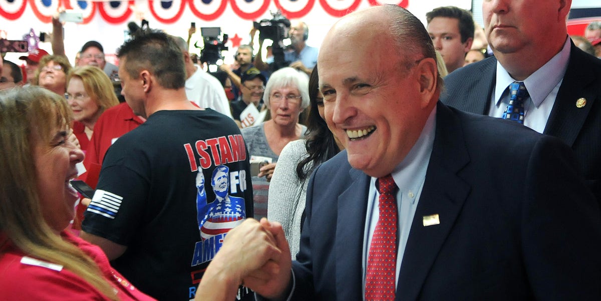 Rudy Giuliani Divorce Spent 12 000 On Cigars 7 000 On Pens As Part