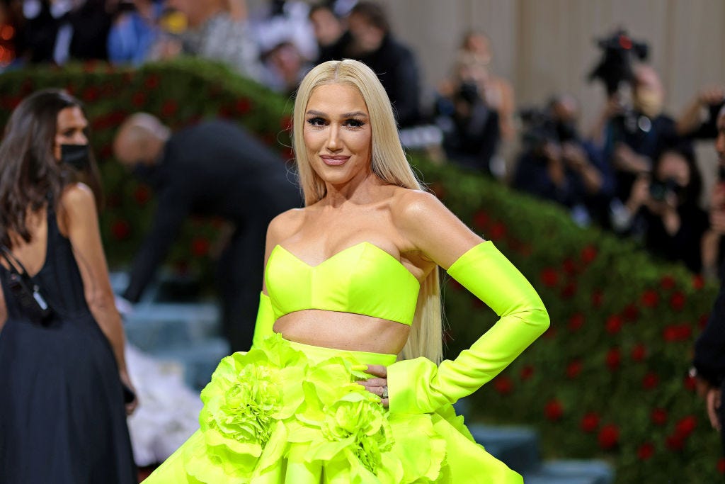 Gwen Stefanis Throwback Teenage Hairstyle Is A Big Summer Trend