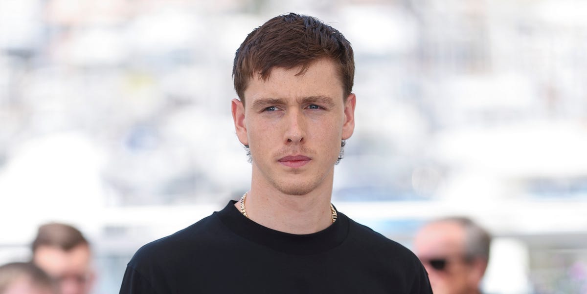 Who Is Harris Dickinson All About The British Actor