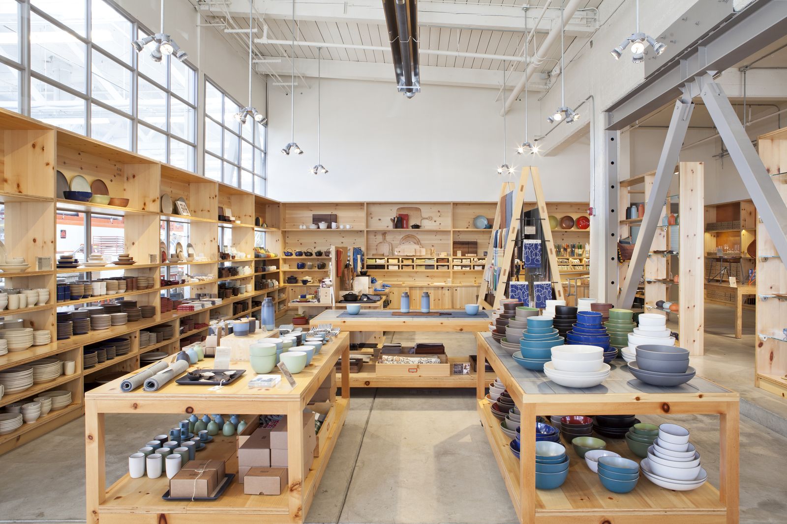 Stores decoration store