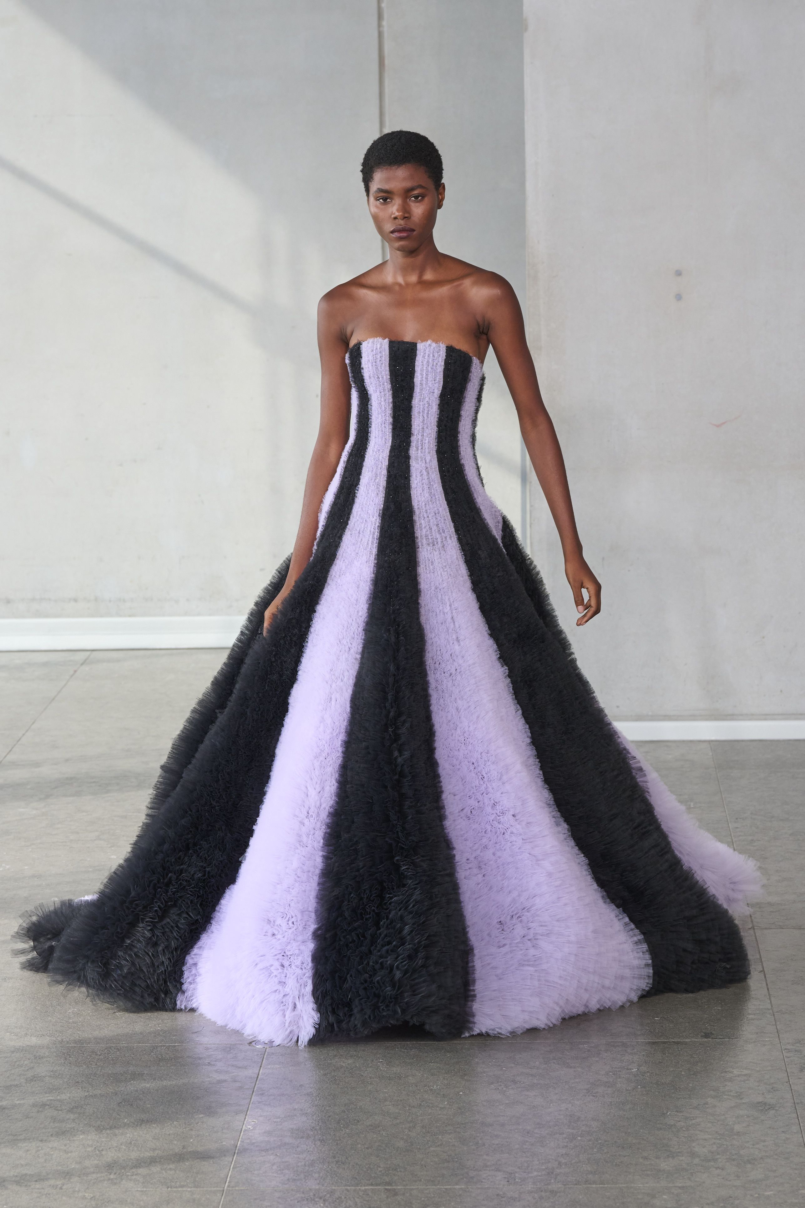 キャロリーナ ヘレラ(CAROLINA HERRERA)2024春夏コレクション キャロリーナ ヘレラ(CAROLINA HERRERA)2024春夏コレクション