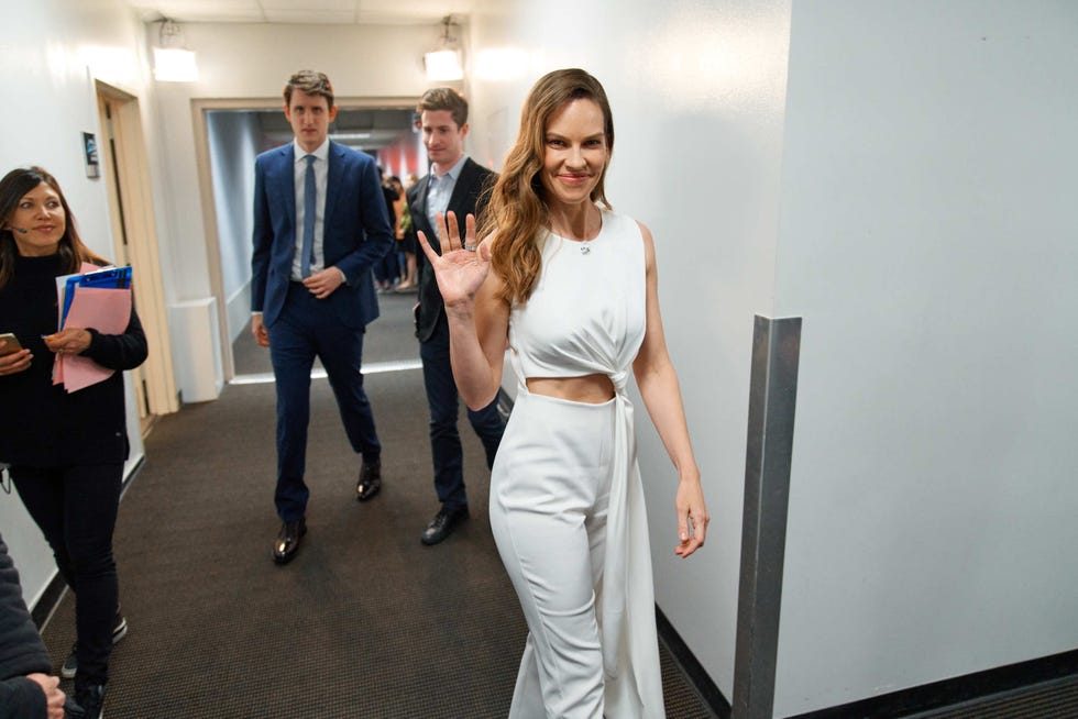 Cobra Kai ¿regresa Hilary Swank En La Temporada 6