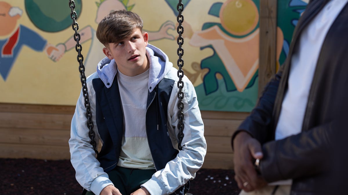 Hollyoaks Teen Charlie Dean To Run Away In Shock New Story