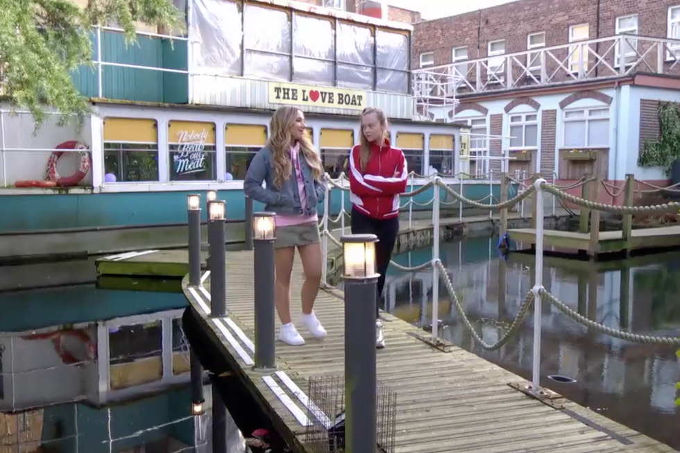 Hollyoaks Peri Lomax Makes Huge Discovery Over Juliet And Nadira