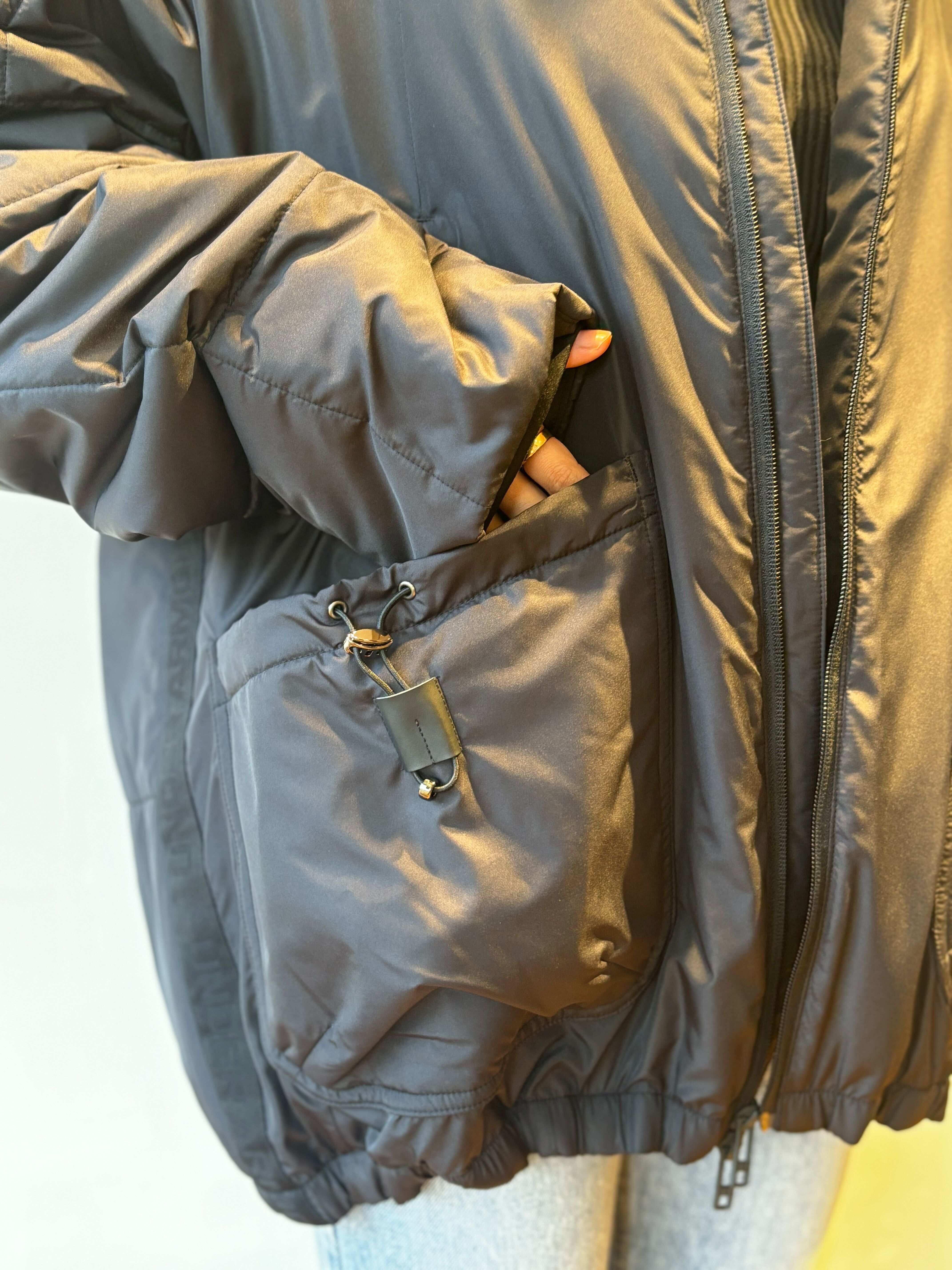完売続出】大人気コラボのジャケットをエディターが試着してみた! 完売続出】大人気コラボのジャケットをエディターが試着してみた!