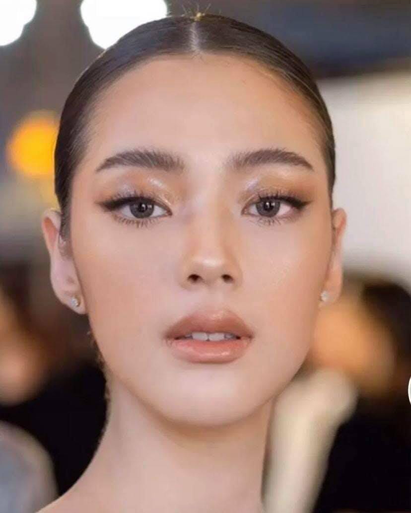 深邃的高級混血感！「輕泰妝」自然版4大重點技巧，扁平臉也能變立體