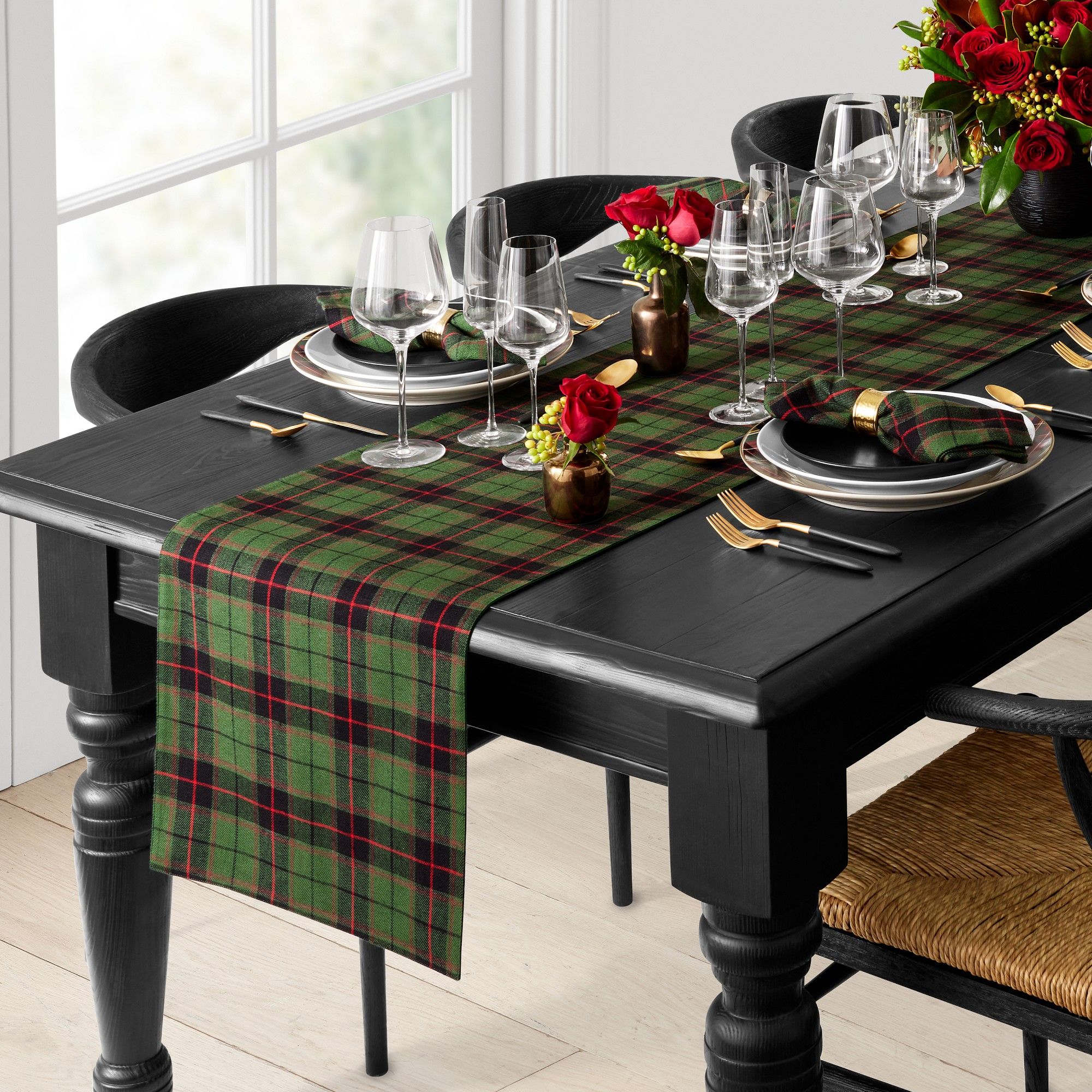 Beautiful table runners store