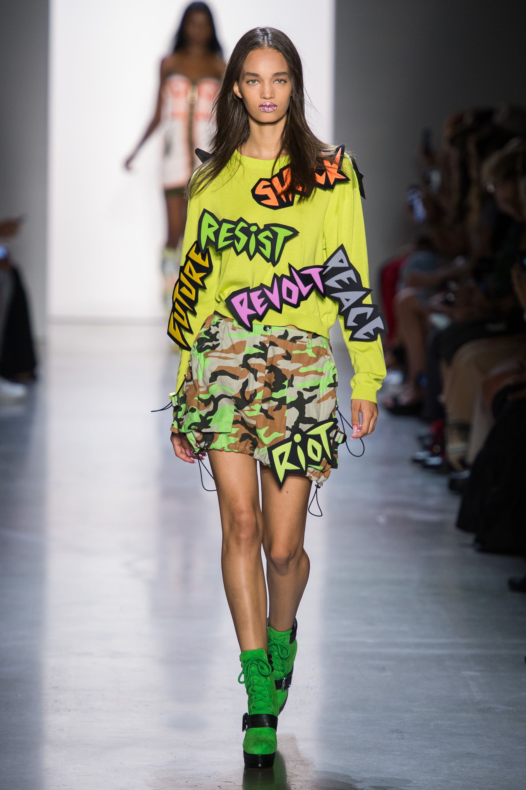 JEREMY SCOTT(ジェレミー・スコット)|2019春夏NY、ロンドン JEREMY SCOTT(ジェレミー・スコット)|2019春夏NY、ロンドン