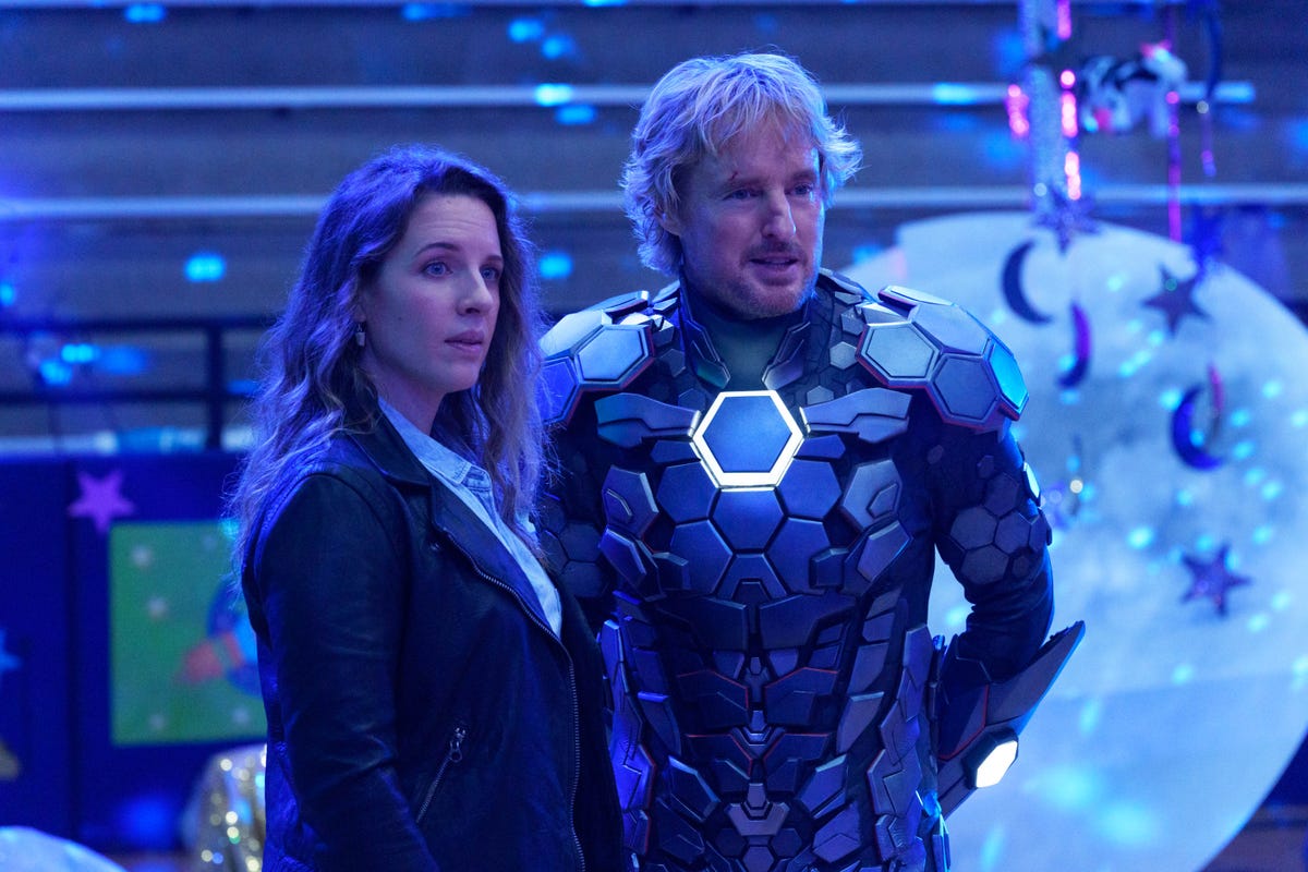 Marvel Star Owen Wilsons Secret Headquarters Gets First Reviews