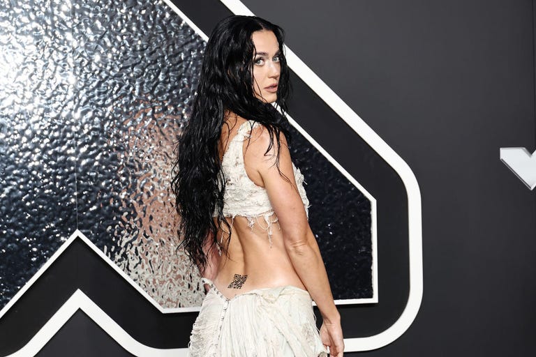 Katy Perry's VMAs QR code back tattoo has a genius hidden meaning Katy Perry's VMAs QR code back tattoo has a genius hidden meaning