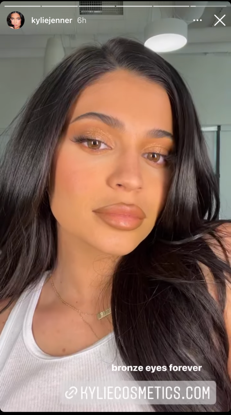 Kylie Jenner Shares Easy Eyeliner Hack Using Eyeshadow