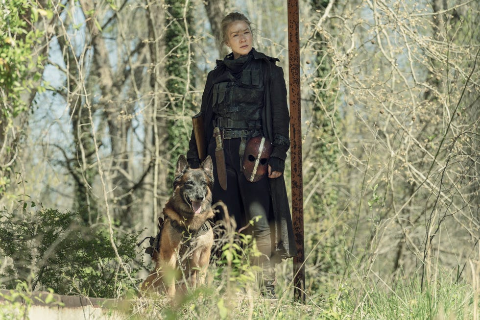 Walking Deads Lynn Collins On Real Horrors Behind Daryl Clash