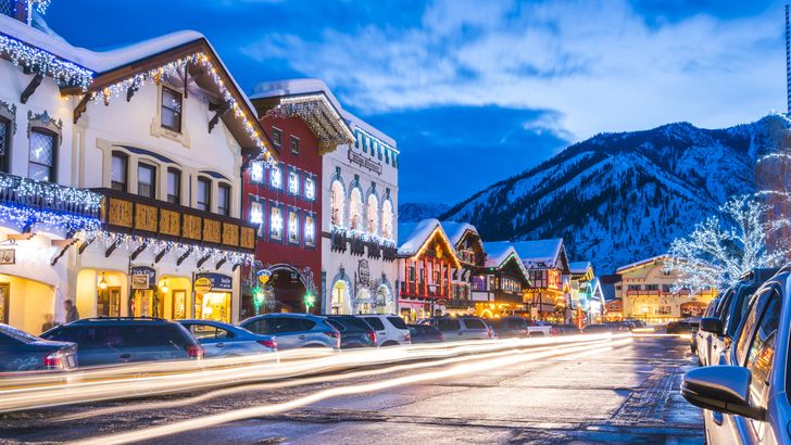 Best christmas towns store