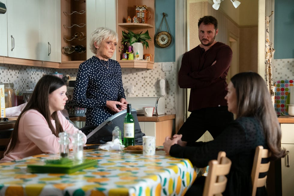 EastEnders spoilers - Stacey stalker plot escalates in 41 pictures EastEnders spoilers - Stacey stalker plot escalates in 41 pictures