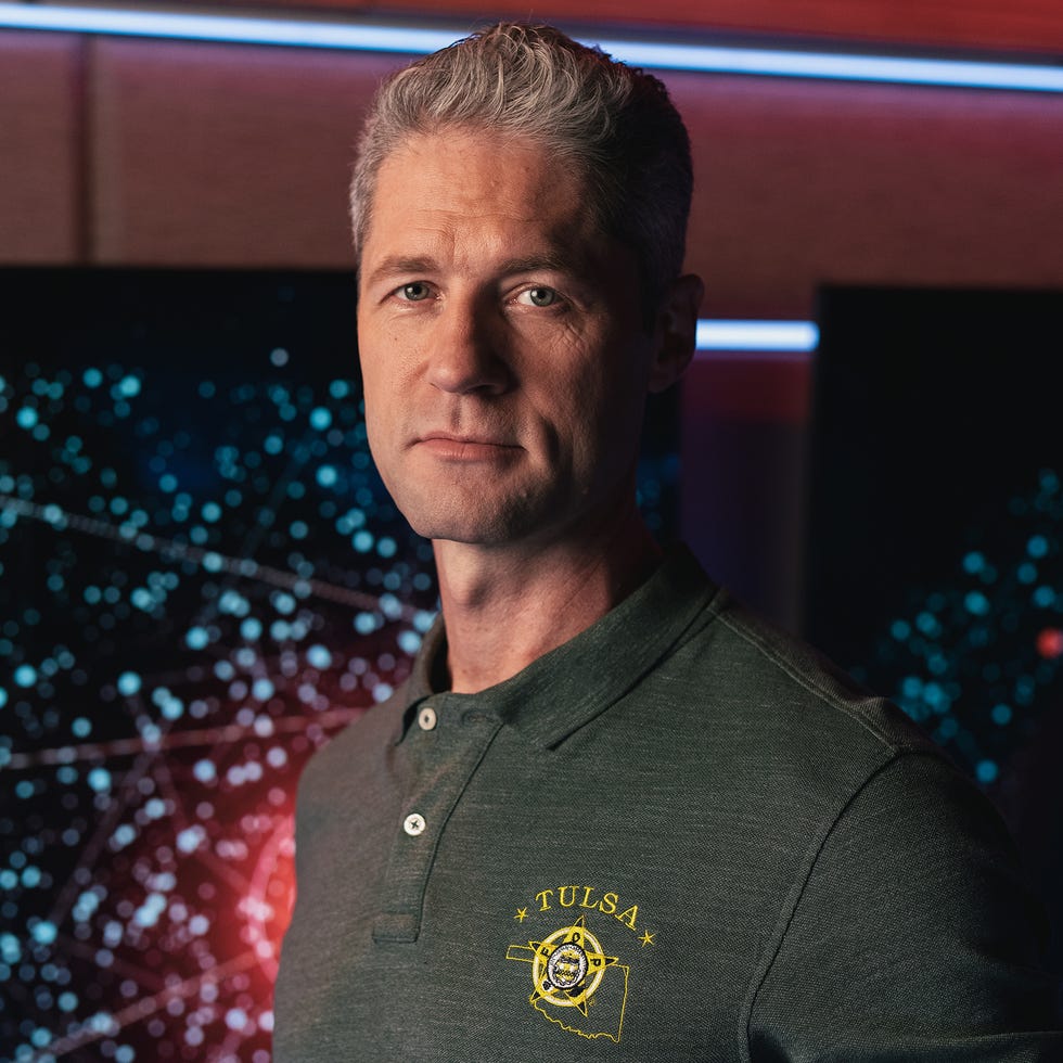 Live Pd Cast Meet Live Pd Hosts Dan Abrams Tom Morris Jr And Sergeant Sean Larkin