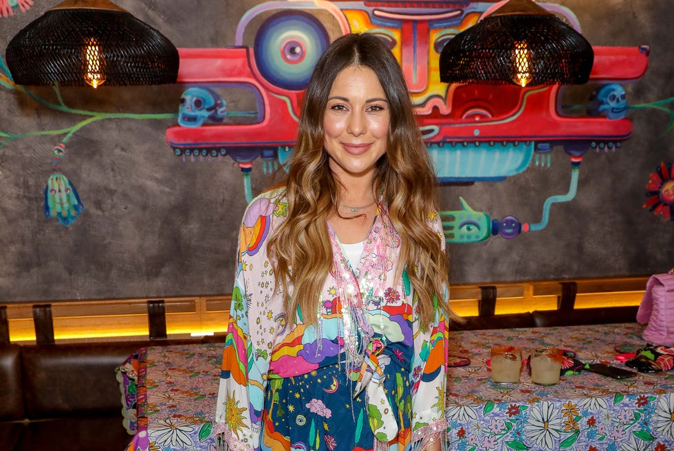 Made In Chelseas Louise Thompson Proudly Reveals Stoma Bag Following