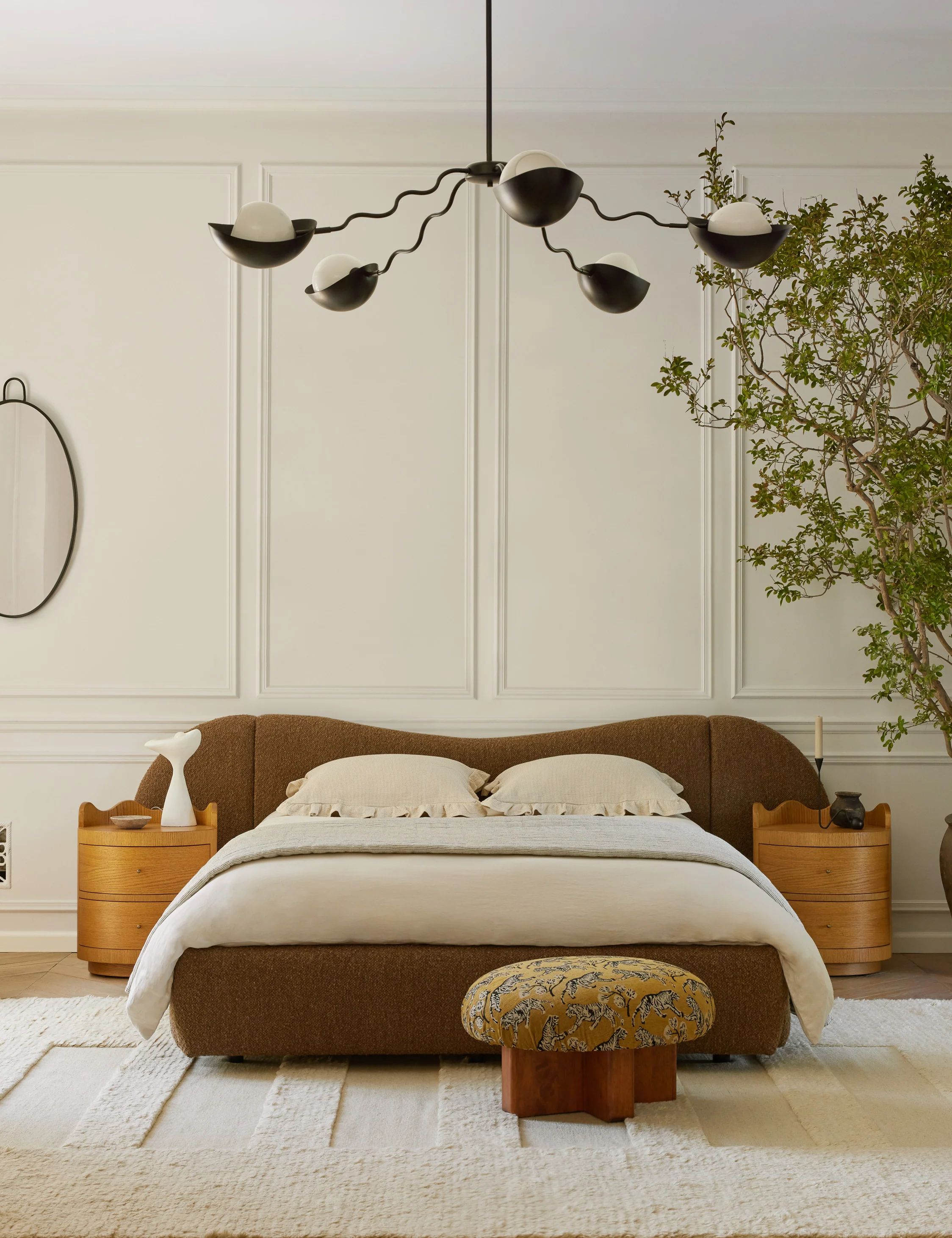 High quality bedroom furniture brands store