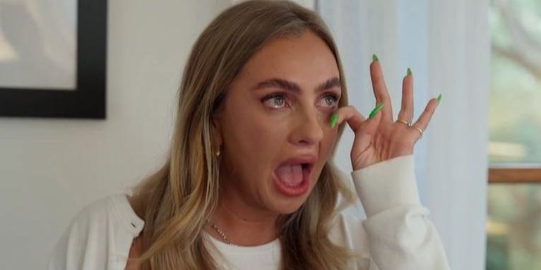 MAFSAU’s Sara and Eden reportedly had to be separated after fight MAFSAU’s Sara and Eden reportedly had to be separated after fight