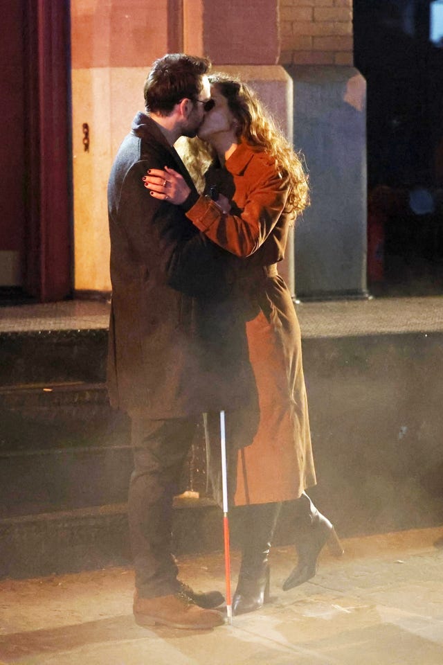 Charlie Coxs Daredevil Shares Kiss In First Look At Born Again Romance
