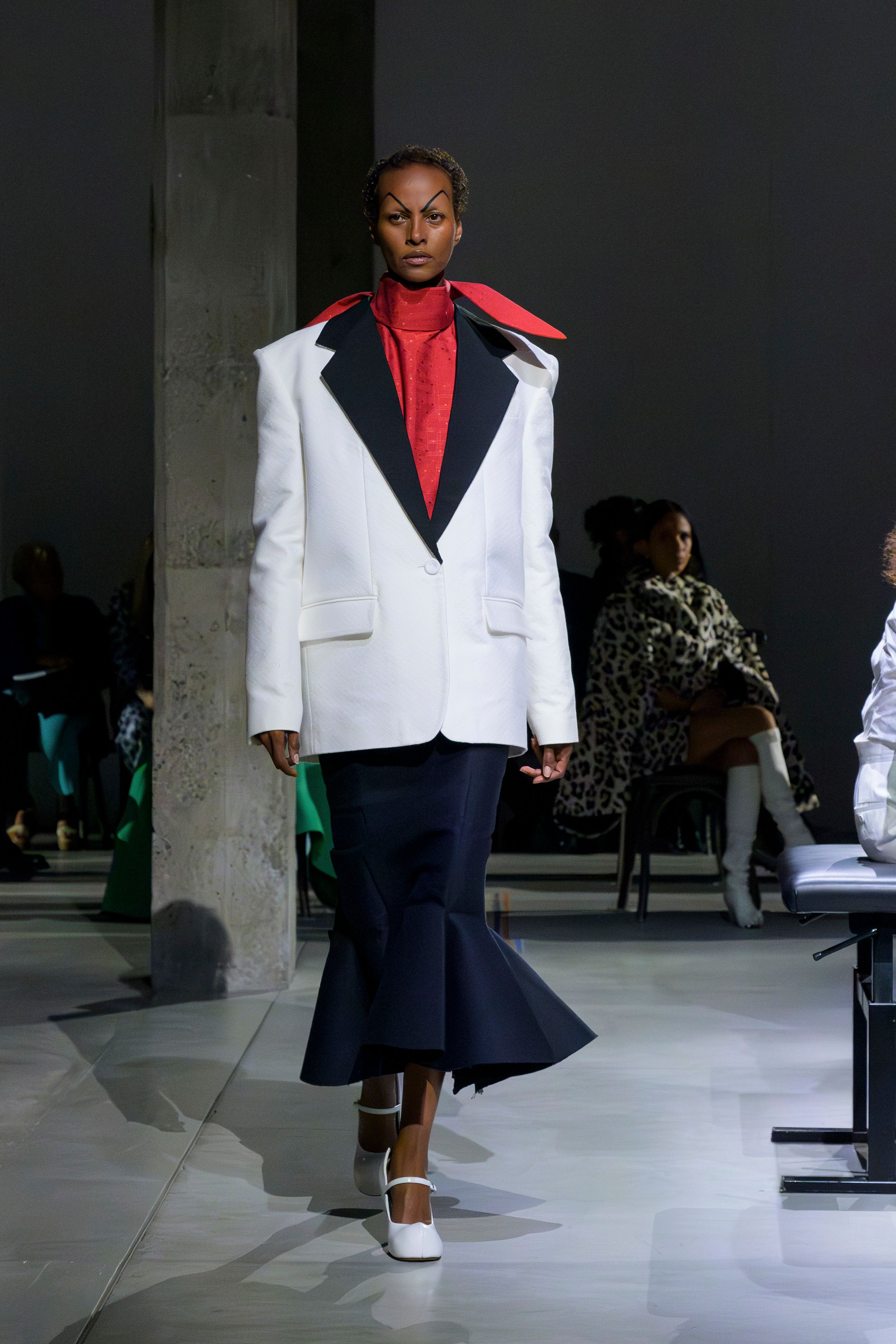 マルニ(MARNI)」2025春夏コレクション | ファッション | ELLE マルニ(MARNI)」2025春夏コレクション | ファッション | ELLE