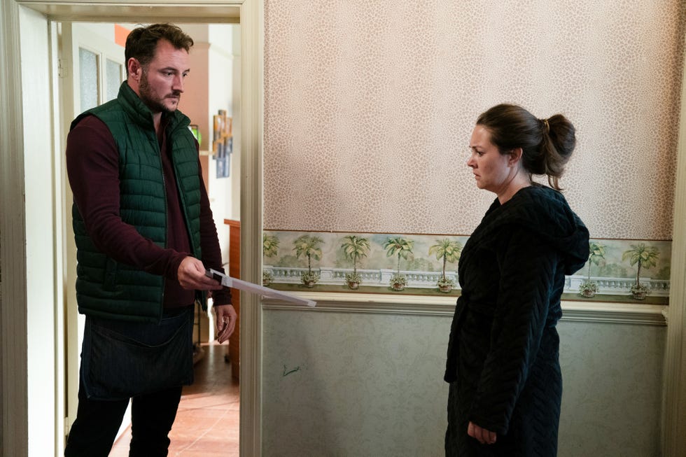EastEnders spoilers - Stacey stalker plot escalates in 41 pictures EastEnders spoilers - Stacey stalker plot escalates in 41 pictures