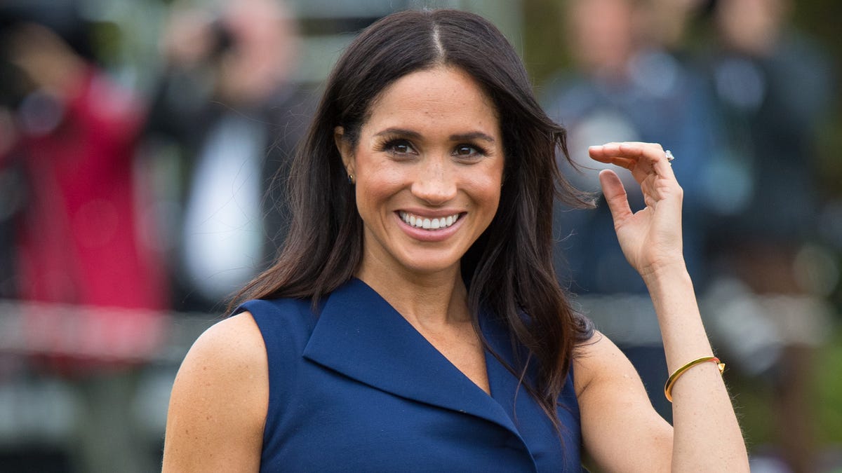 Meghan Markle draagt de perfecte broek voor de (na)zomer Meghan Markle draagt de perfecte broek voor de (na)zomer