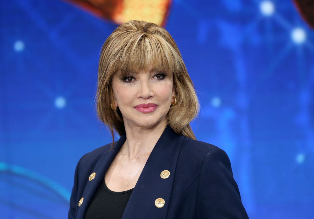 Quanti Anni Ha Milly Carlucci Breve Biografia Elle