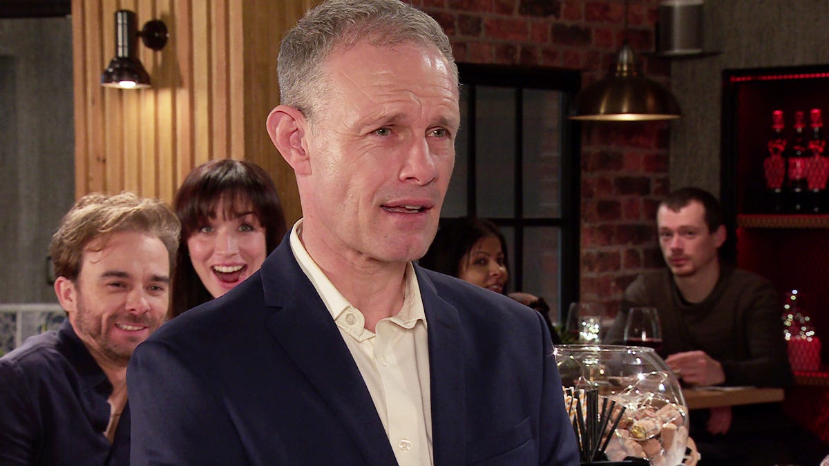 Coronation Street lines up surprise proposal in Nick and Leanne ... Coronation Street lines up surprise proposal in Nick and Leanne ...