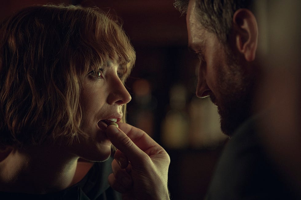 Netflixs Obsession Intimacy Coordinator Explains Will Sex Scene