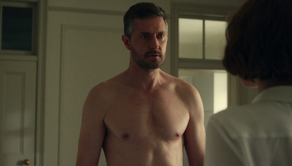Netflixs Obsession Intimacy Coordinator Explains Will Sex Scene