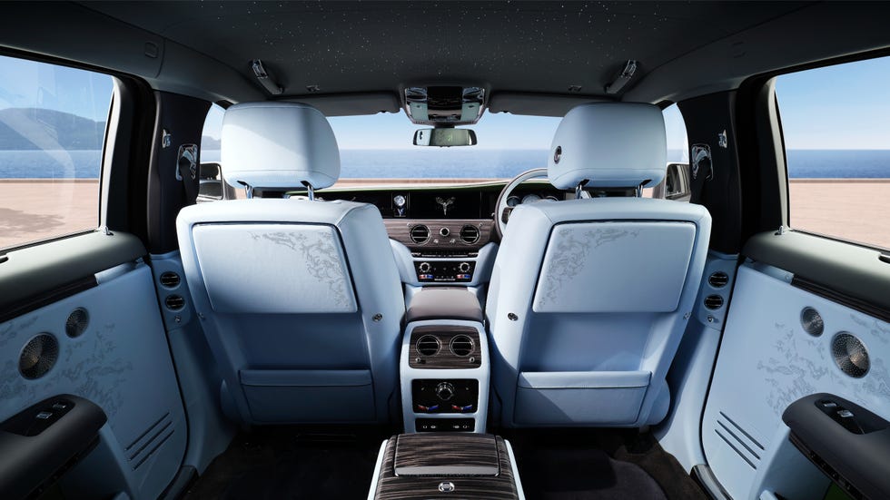 2025 Rolls-Royce Ghost Series II: Photo Gallery 2025 Rolls-Royce Ghost Series II: Photo Gallery