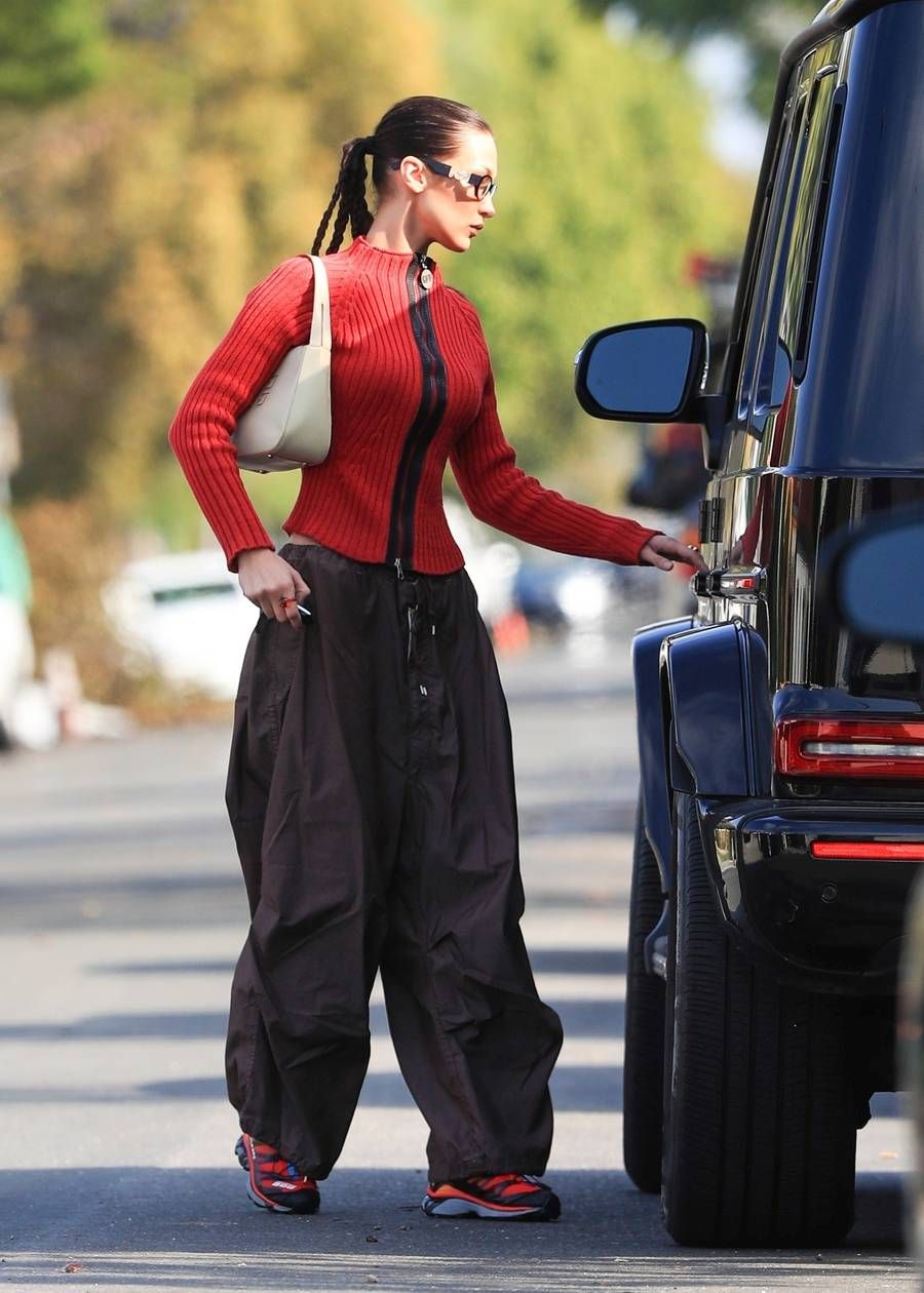 parachute-pants-trend-297863- parachute-pants-trend-297863-