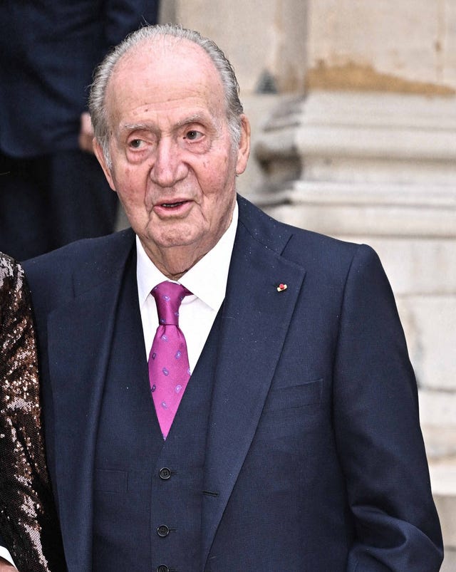 Juan Carlos I Vuelve A España Para Las Regatas De Sanxenxo