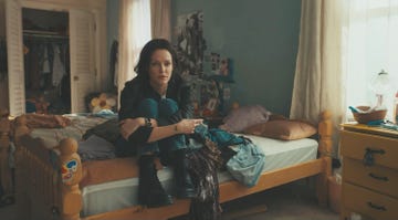 riley keough, under the bridge