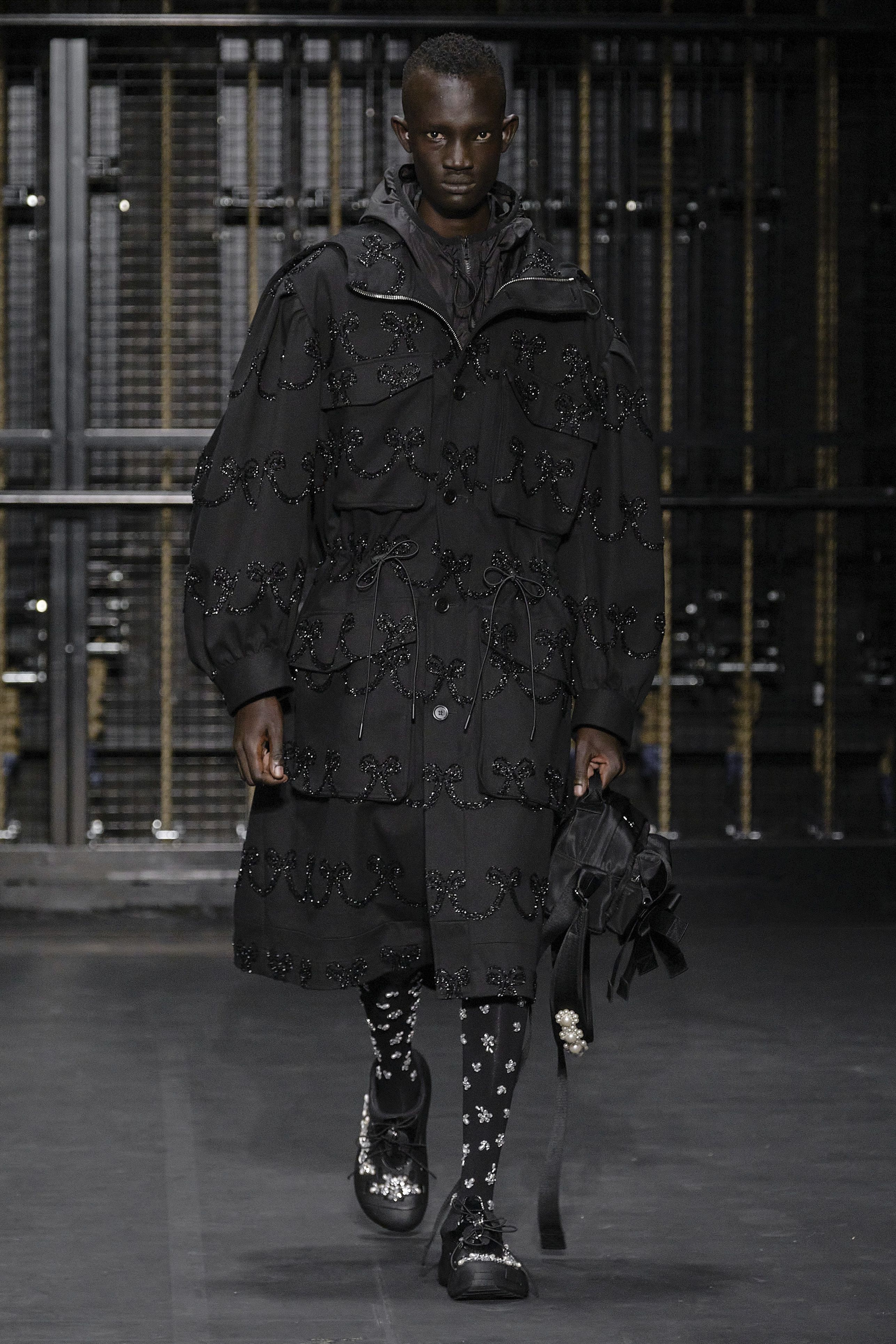 シモーネ ロシャ(SIMONE ROCHA)2024春夏コレクション シモーネ ロシャ(SIMONE ROCHA)2024春夏コレクション