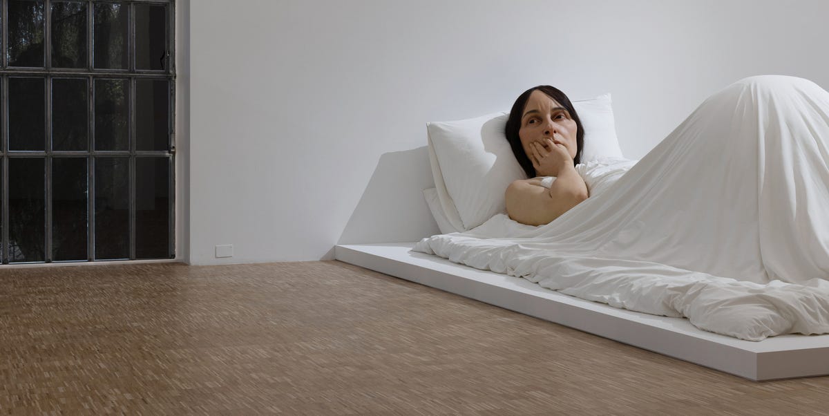 La mostra di Ron Mueck alla Triennale di Milano | Elle Decor La mostra di Ron Mueck alla Triennale di Milano | Elle Decor