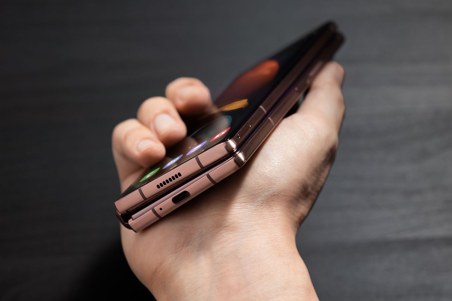Samsung Galaxy Z Fold2 Review: The Best Folding Smartphone Yet Samsung Galaxy Z Fold2 Review: The Best Folding Smartphone Yet