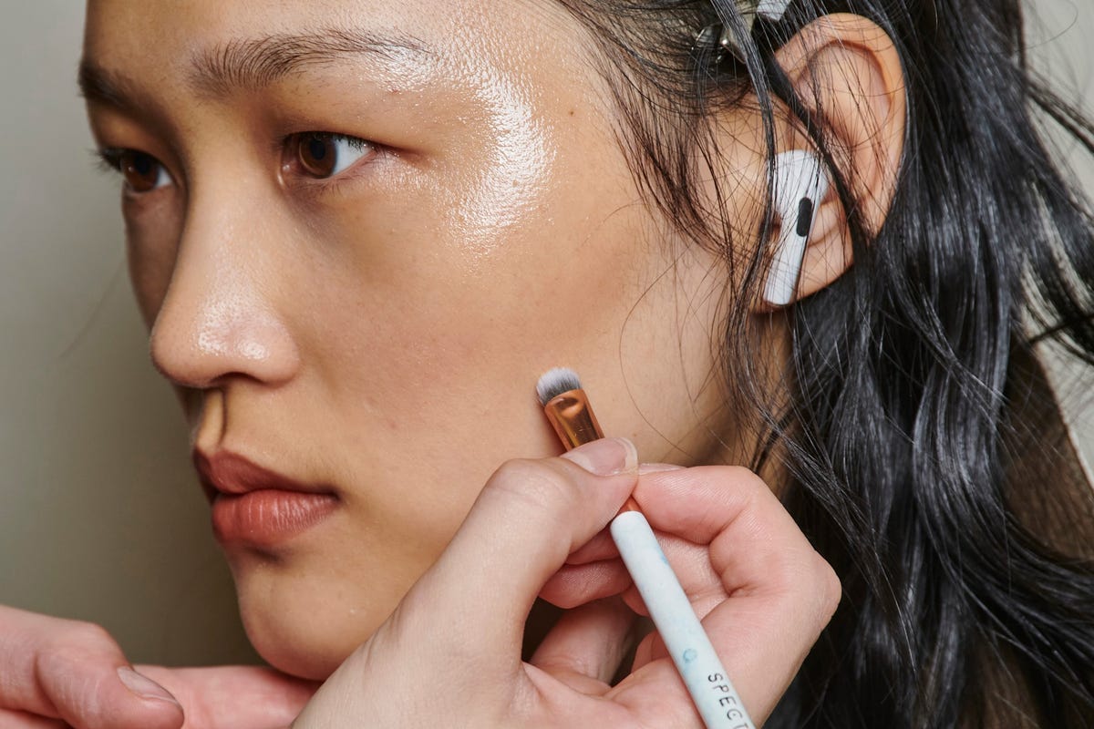The Best Concealer Brush to Shop in 2024