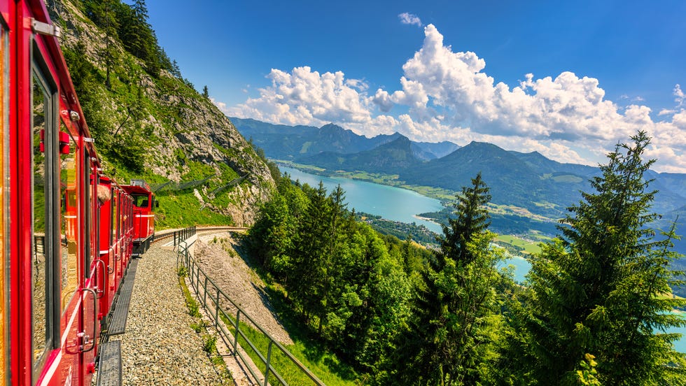 Trenino Rosso del Bernina, storia e quando prendere il trenino Trenino Rosso del Bernina, storia e quando prendere il trenino