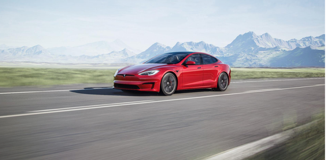 Tesla Shows New Model S with Version Offering 520 Miles of Range