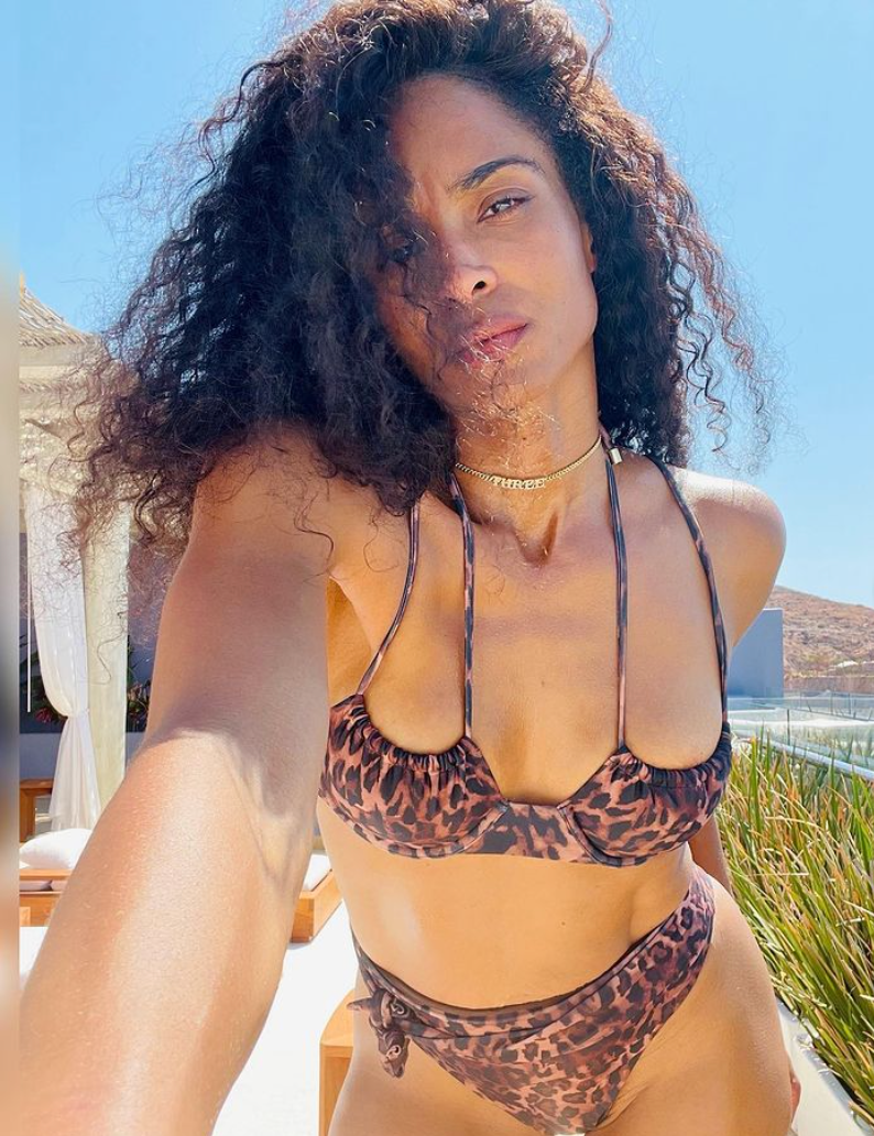 Ciaras Abs And Butt Look Toned Af In New Bikini Instagram Photos