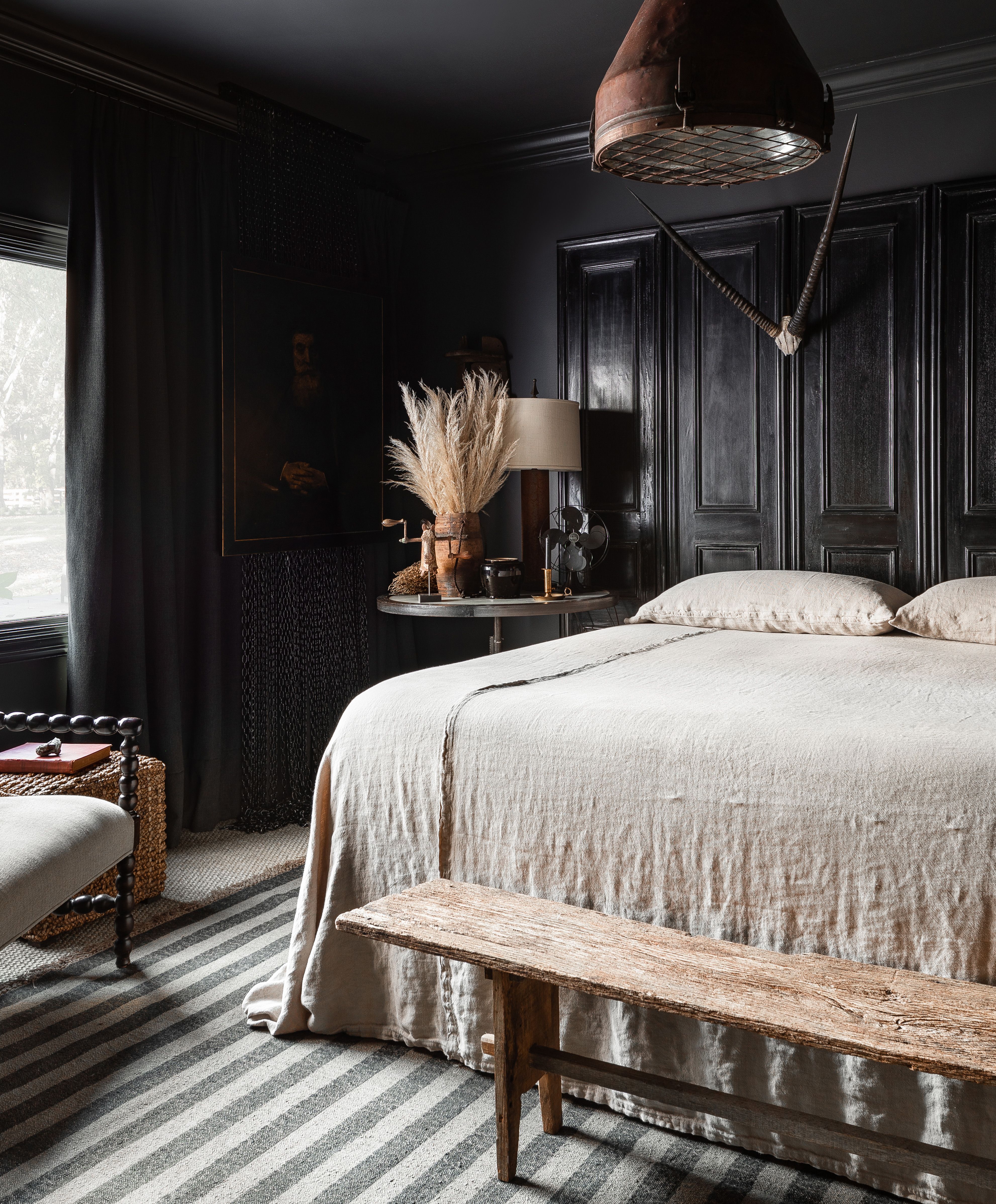 Black colour room store