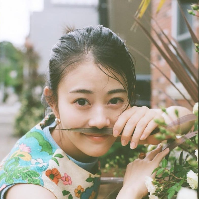 高畑充希與岡田將生宣布閃婚、曾是坂口健太郎女友,擁有日系清透顏,剪短髮比男生還帥